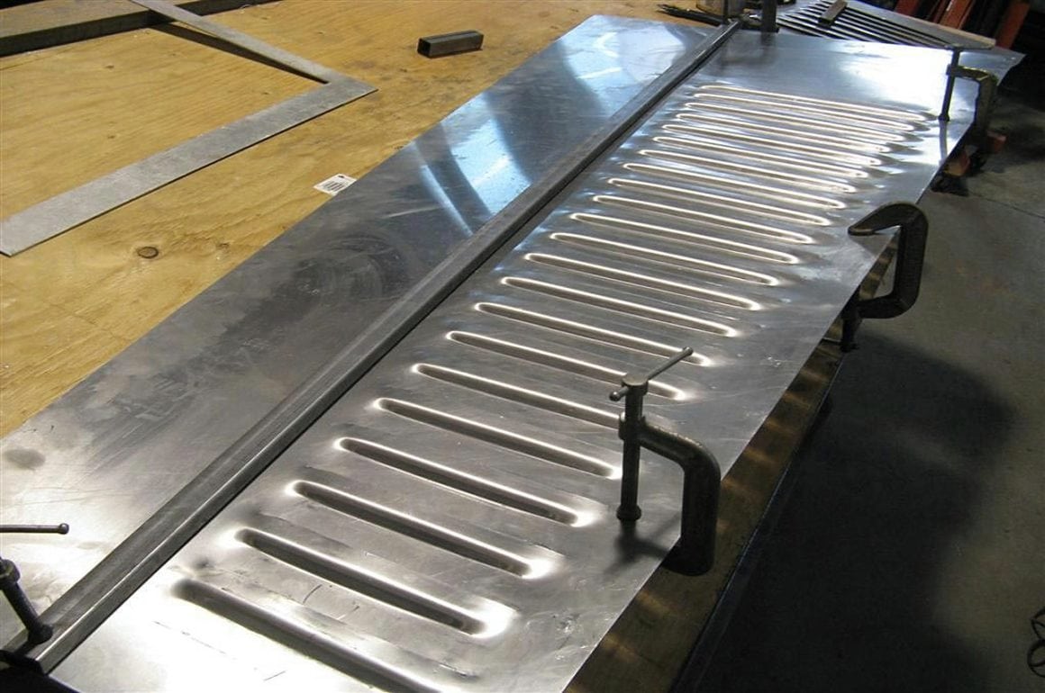 Stony Smith – Oddball-Kustoms – The Bootch – Hot-Rod Sedan 4 doors ...