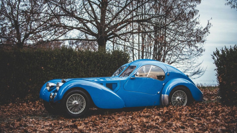 Koux 1996 /Bugatti 57SC Réplica ! Pathétique imposture… – Gatsby Online