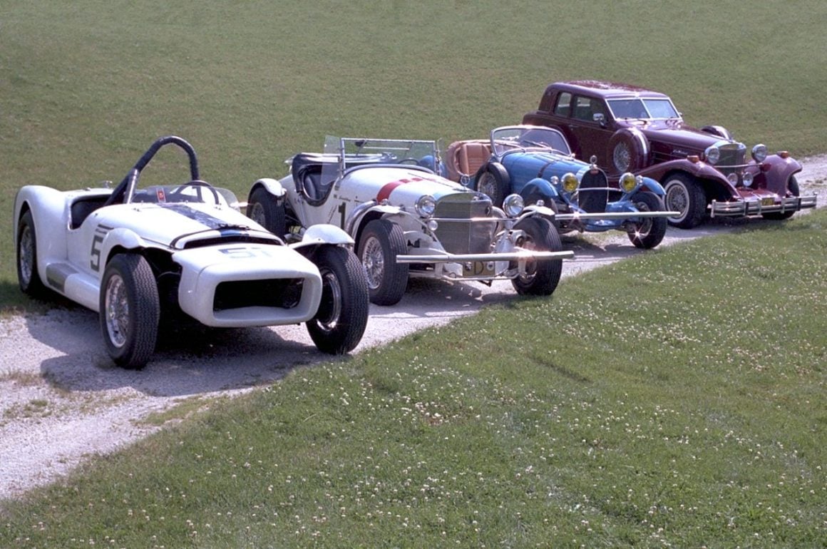 58’Kaiser Henry J, 59’Excalibur Hawk et 85’Roadster RS – Gatsby Online