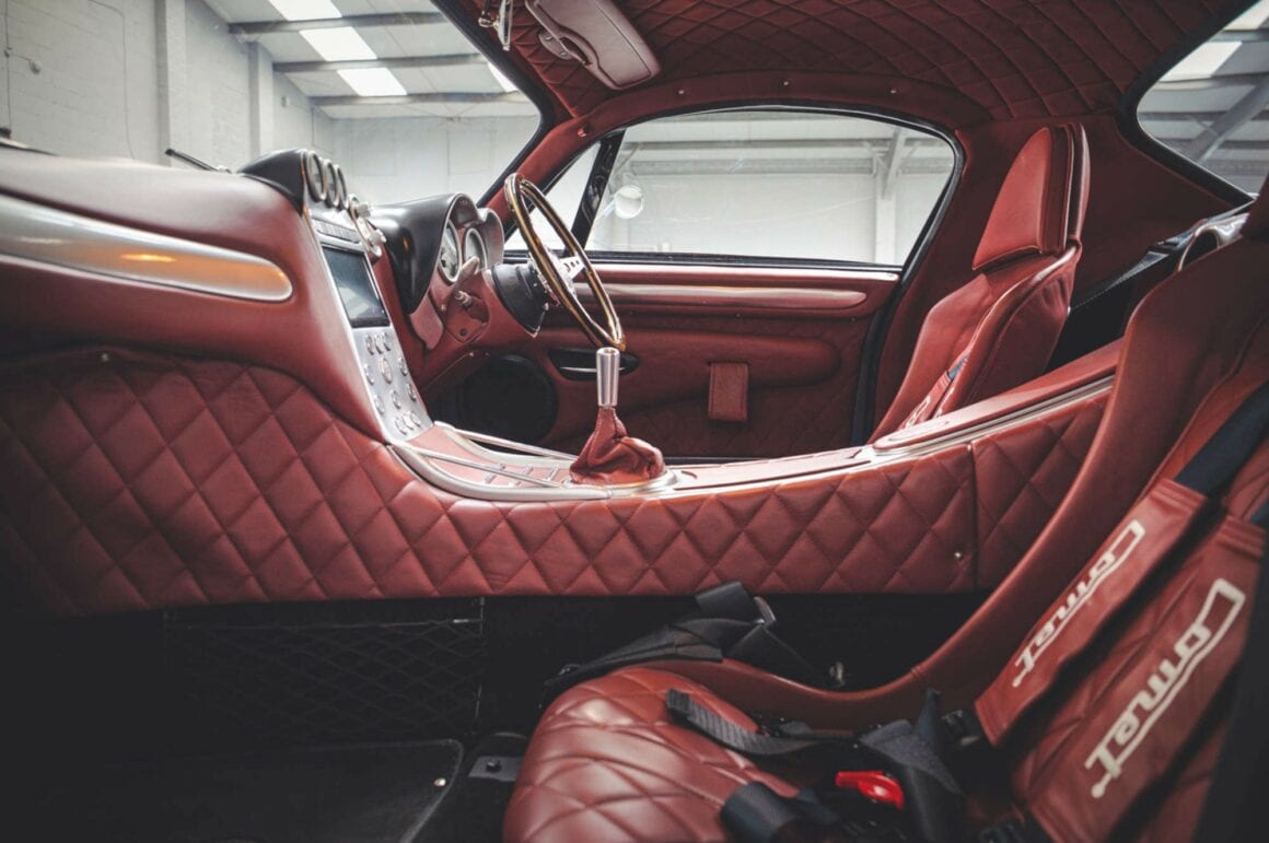 Dowsett-Comet 6L2 V8 2018 – Gatsby Online