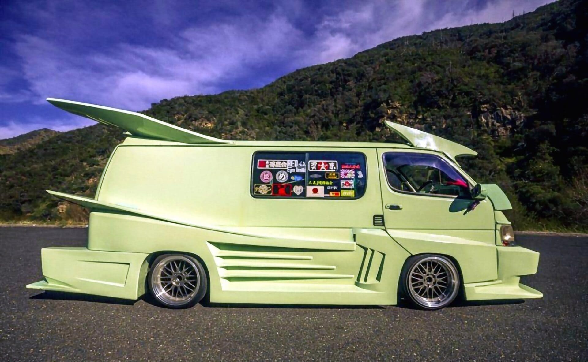 Bosozoku Van Toyota Hiace – Gatsby Online